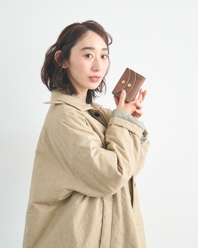 鍵も免許証も一緒に持てる「ドロップツリー クルムカード4連キーケース」 | Kanmi（カンミ）公式オンラインストア